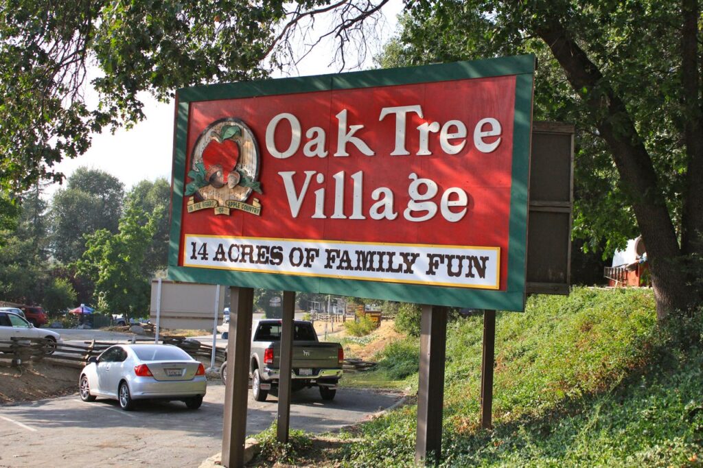 Oak Glen, California: Apples, Farms, Art and Pie - California Through ...