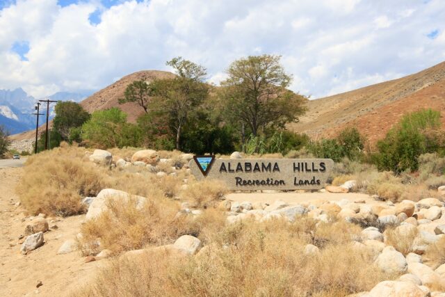 Alabama Hills: Movie Locations, Arches & Photography - California ...