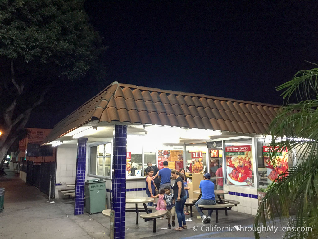 Dino's Chicken & Burgers in Los Angeles - California Through My Lens
