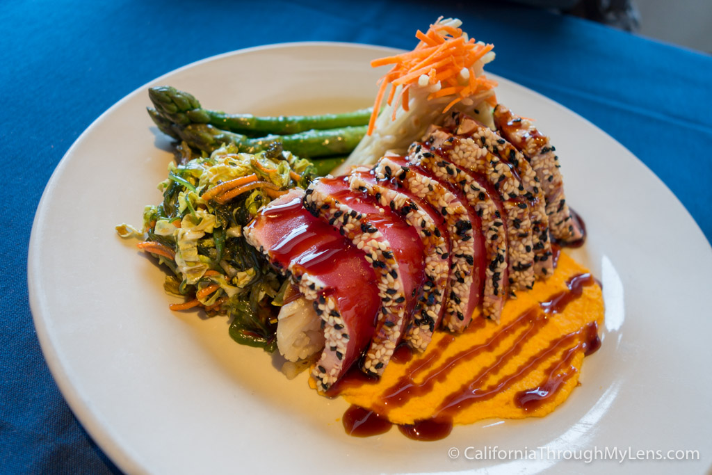 Beacon Bar & Grill in Camp Richardson - California Through My Lens