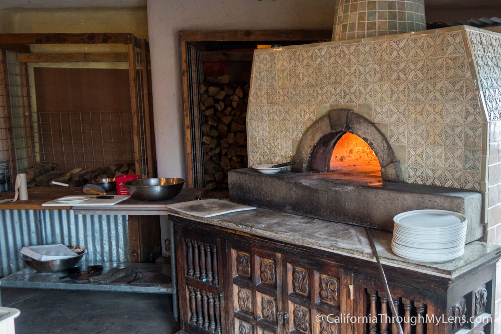Cafe Reyes: Oysters & Wood Fired Pizza Outside Point Reyes National ...