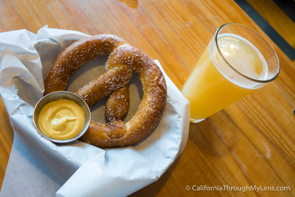 Mellow Fellow: The Bar on the California/Nevada State Line - California ...