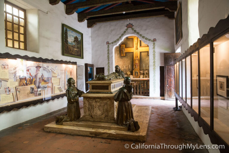 Mission San Carlos Borroméo del río Carmelo - California Through My Lens