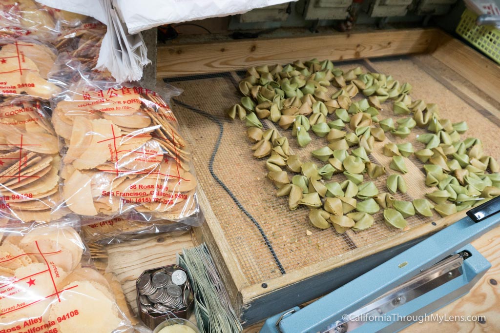 Golden Gate Fortune Cookie Factory in San Francisco's Chinatown ...