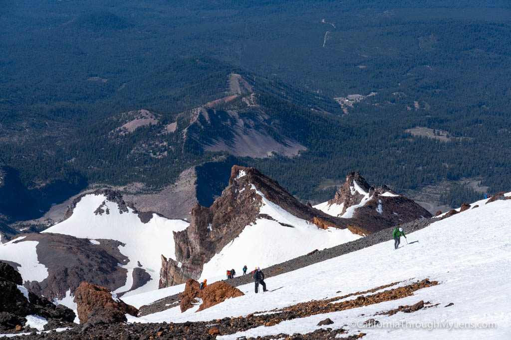 Hiking Mt Shasta via the Avalanche Gulch Trail - California Through My Lens