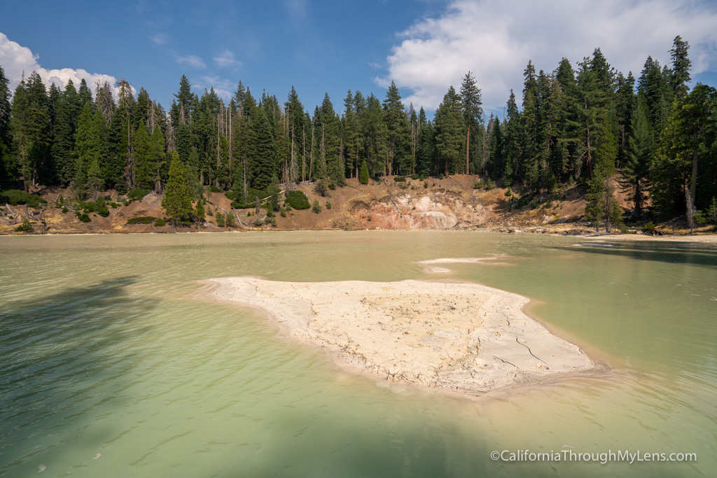 Boiling Springs Lake in Lassen Volcanic National Park - California ...