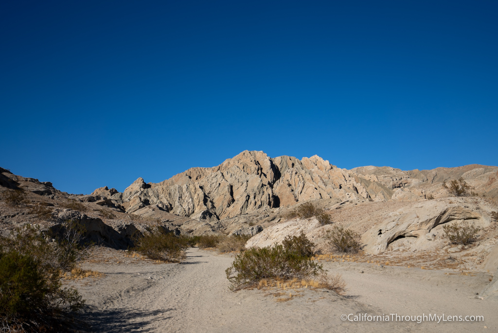 Indio Hills Badlands Hike in the Coachella Valley - California Through ...