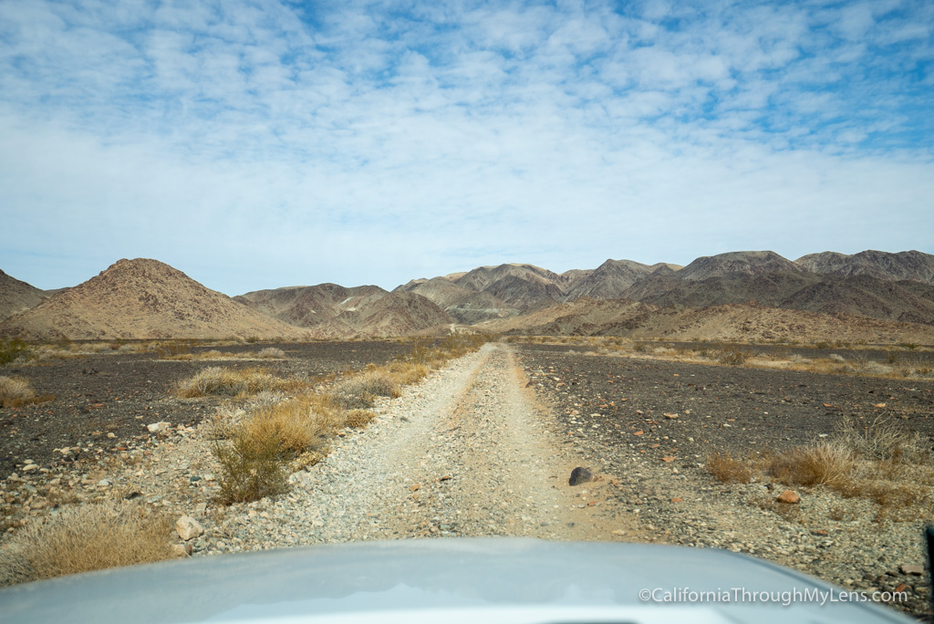Off-roading to mines on Old Dale Road outside of Joshua Tree National ...