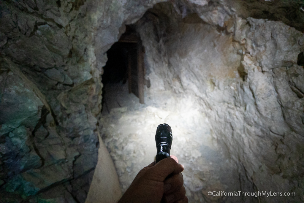 Off-roading to mines on Old Dale Road outside of Joshua Tree National ...