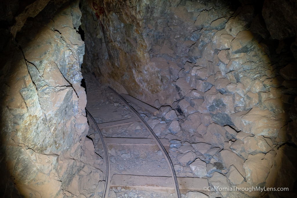 Off-roading to mines on Old Dale Road outside of Joshua Tree National ...
